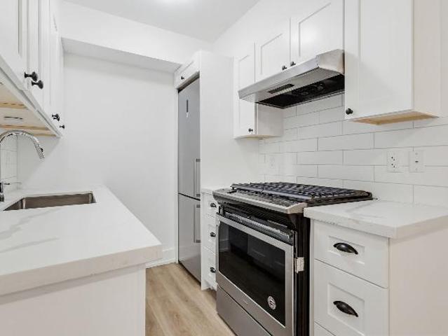 1 Br, 1 bath, Condo 27 Bold Street