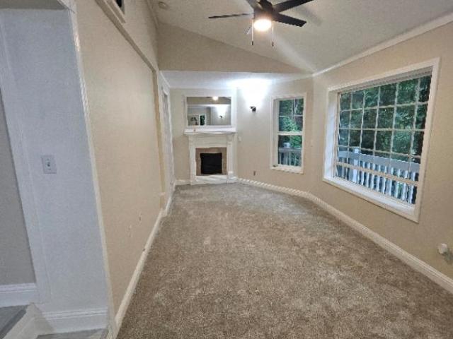 1 Br, 1 bath, Condo 27 E Ave