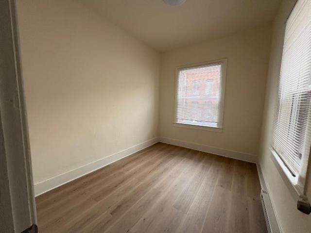 1 Br, 1 bath, Condo 27 St Louis Aly
