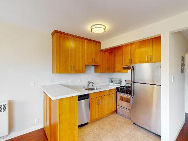 1 Br, 1 bath, Condo 240 Cumberland St