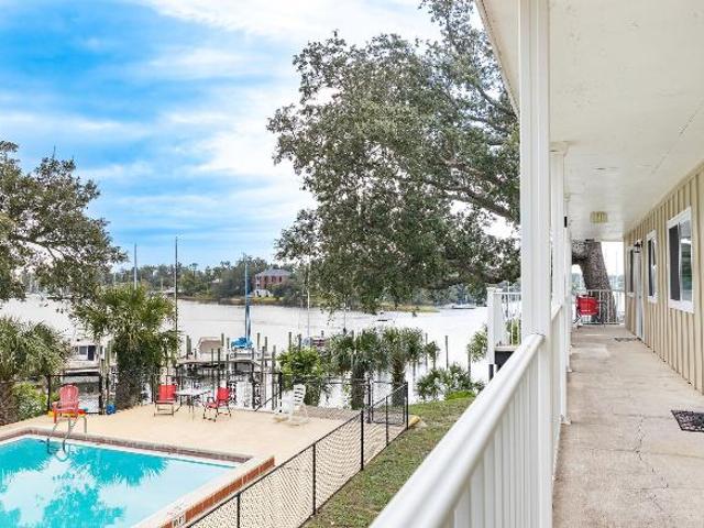 1 Br, 1 bath, Condo 240 Harmon Ave