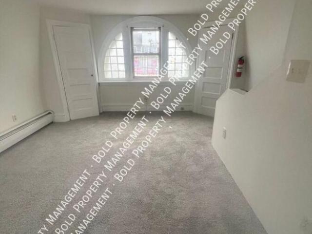 1 Br, 1 bath, Condo 240 S 6th St