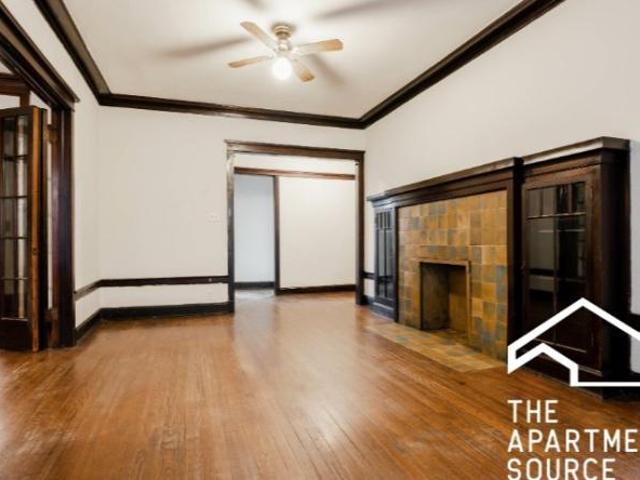 1 Br, 1 bath, Condo 2426 N Sawyer Ave