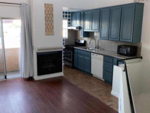 1 Br, 1 bath, Condo 2436 S Federal Ave