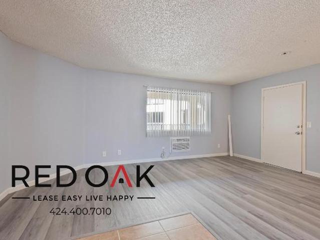 1 Br, 1 bath, Condo 2448 N Eastern Ave