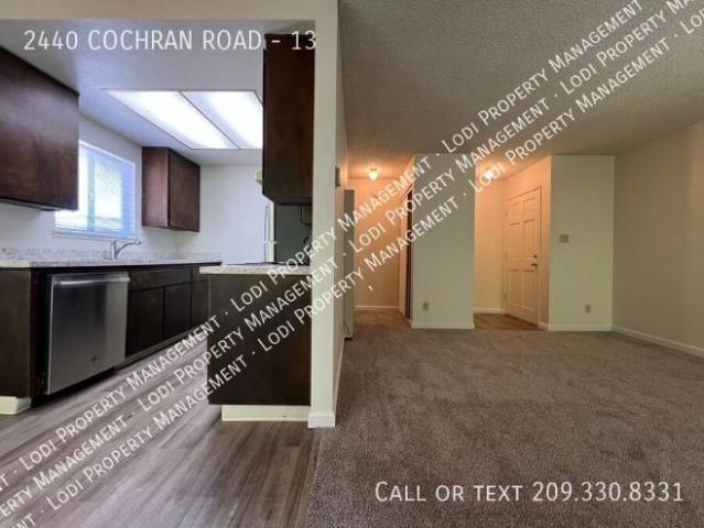 1 Br, 1 bath, Condo 2440 Cochran Road