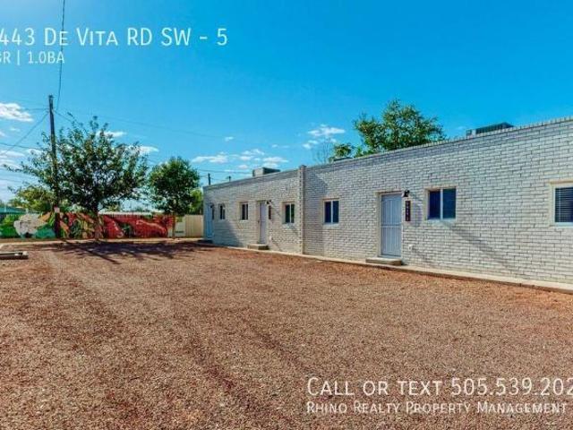 1 Br, 1 bath, Condo 2443 De Vita Rd Sw