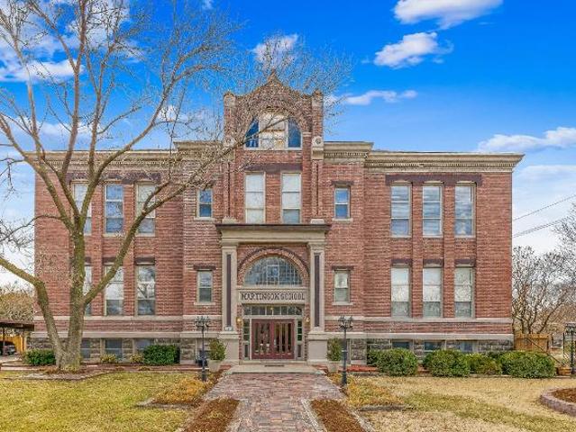 1 Br, 1 bath, Condo 249 N Athenian Ave