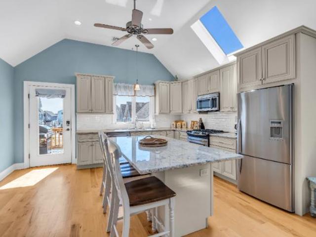 1 Br, 1 bath, Condo 24 Church Street
