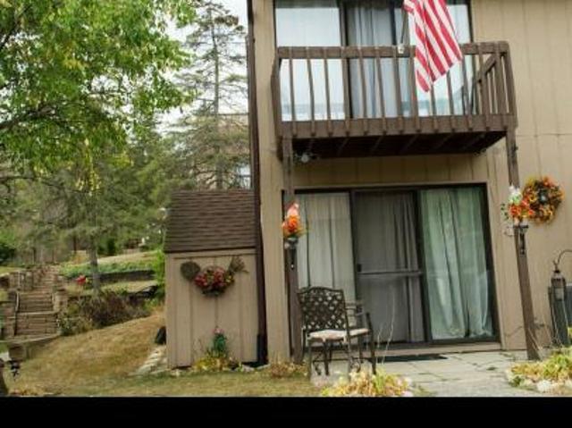 1 Br, 1 bath, Condo 24 Jamaica Colony