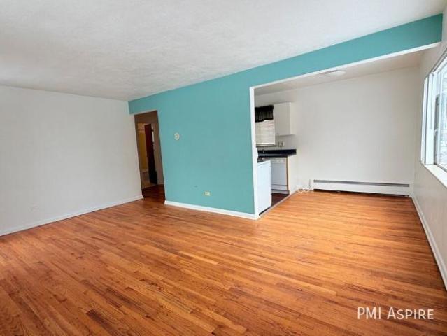 1 Br, 1 bath, Condo 24 S Pennsylvania St