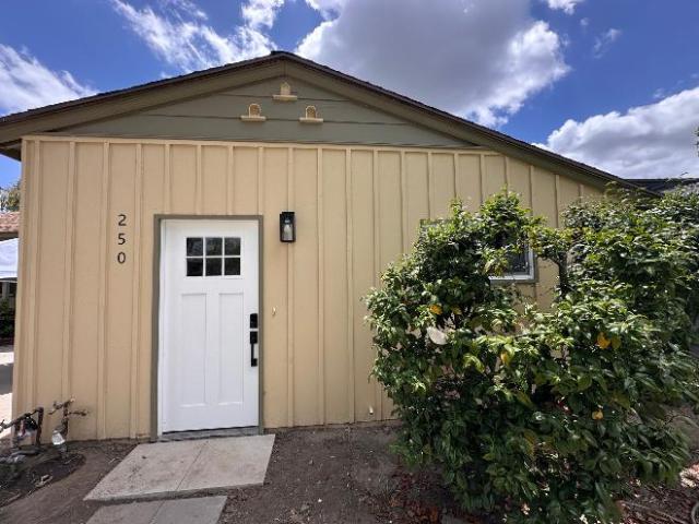 1 Br, 1 bath, Condo 250 Ford Ave