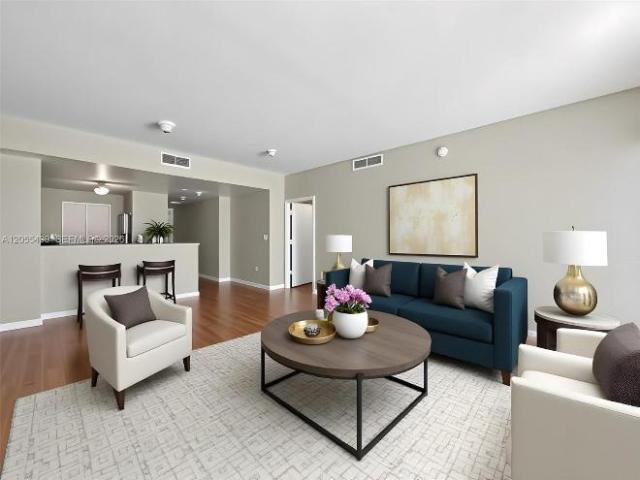 1 Br, 1 bath, Condo 253 NE 2nd St