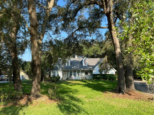 1 Br, 1 bath, Condo 2540 Greenwood Dr