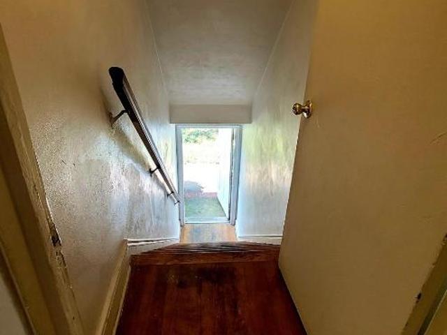 1 Br, 1 bath, Condo 2605 5th Ave
