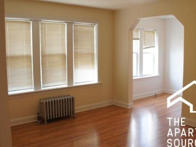 1 Br, 1 bath, Condo 2600 N Kimball Ave