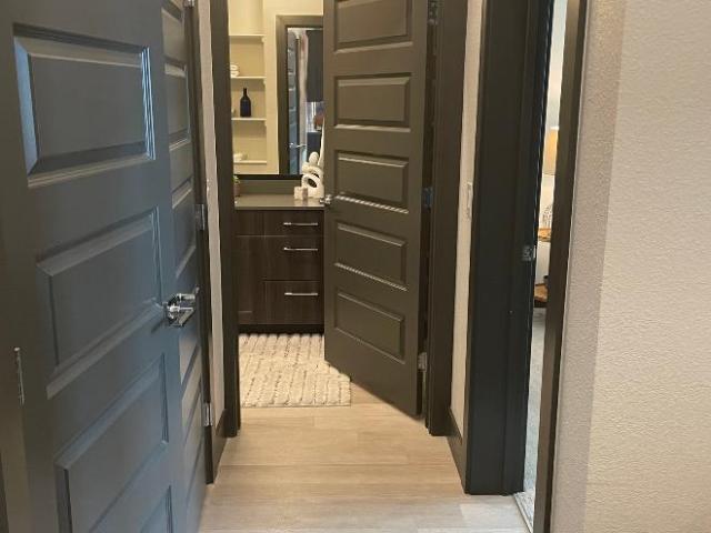 1 Br, 1 bath, Condo 2600 Wewatta Way