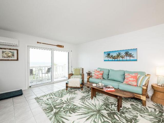 1 Br, 1 bath, Condo 2601 S Roosevelt Blvd