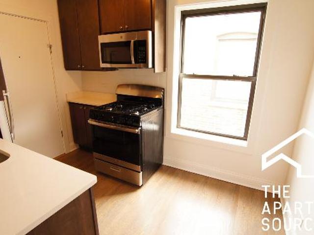 1 Br, 1 bath, Condo 2645 N Spaulding