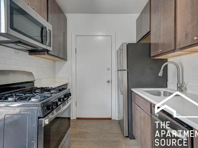 1 Br, 1 bath, Condo 2641 N Spaulding