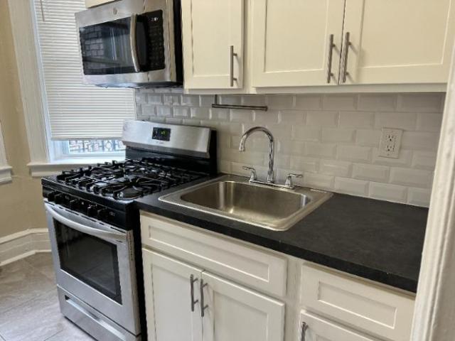 1 Br, 1 bath, Condo 264 268 Palisade Avenue