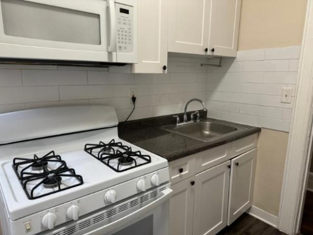 1 Br, 1 bath, Condo 264 Palisade Avenue