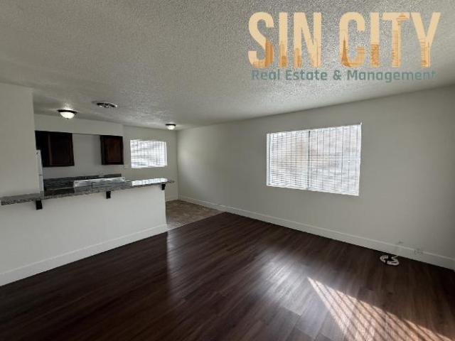 1 Br, 1 bath, Condo 2659 South Van Patten Street