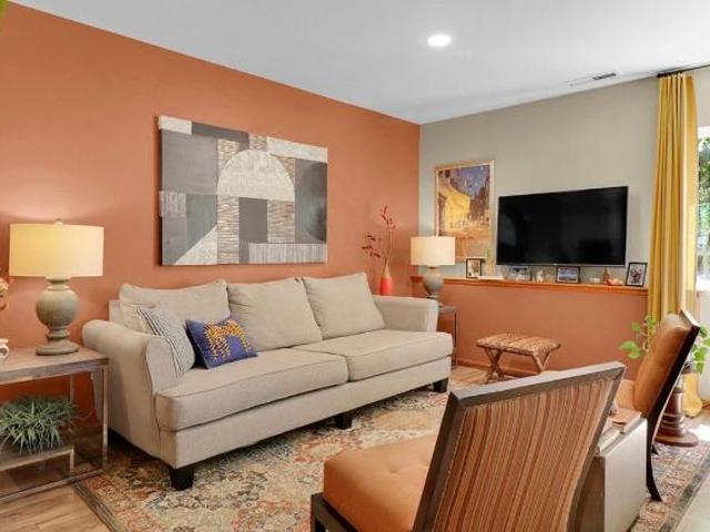 1 Br, 1 bath, Condo 2653 Hawkins Lane