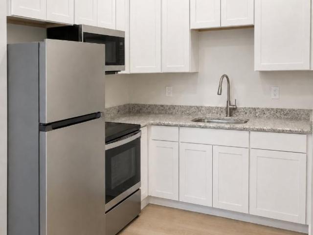 1 Br, 1 bath, Condo 268 Main St