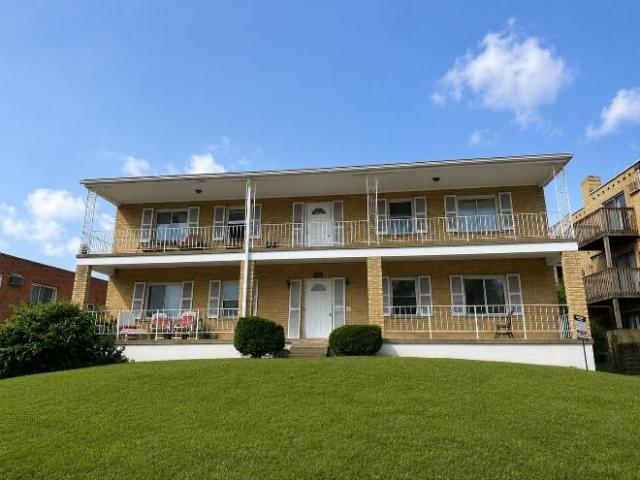 1 Br, 1 bath, Condo 2729 Queen City Ave