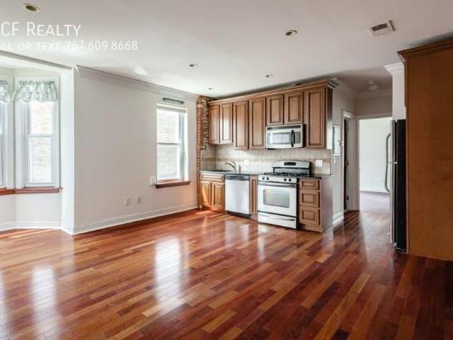 1 Br, 1 bath, Condo 2739 W Girard Ave