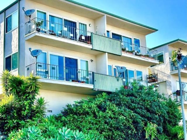 1 Br, 1 bath, Condo 2733 S Gaffey St