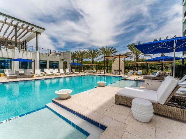 1 Br, 1 bath, Condo 2753 Mayport Rd