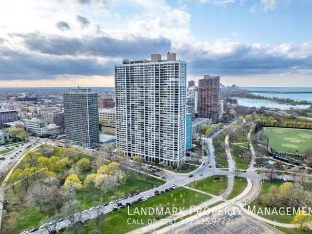 1 Br, 1 bath, Condo 2800 North Lakeshore Drive
