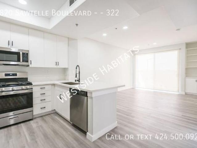 1 Br, 1 bath, Condo 2820 Sawtelle Boulevard