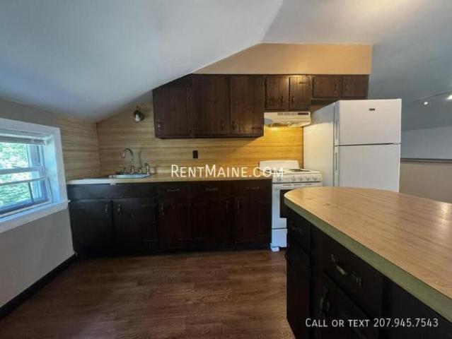 1 Br, 1 bath, Condo 28 Lawrence Ave