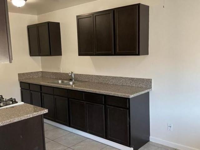 1 Br, 1 bath, Condo 2909 W Rosecrans Ave