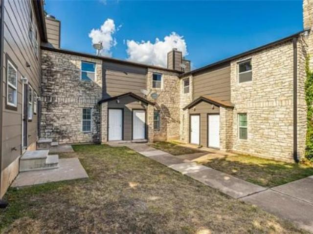 1 Br, 1 bath, Condo 2902 Sweeney Ln