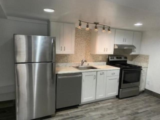 1 Br, 1 bath, Condo 2914 Irvington Rd