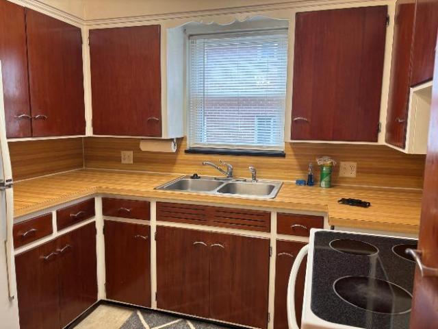 1 Br, 1 bath, Condo 2913 Aerial Ave