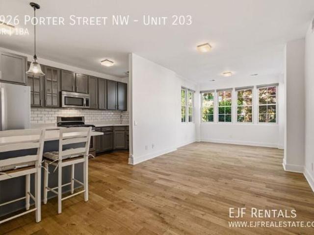1 Br, 1 bath, Condo 2926 Porter Street NW