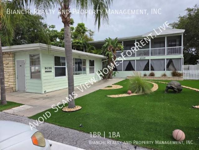 1 Br, 1 bath, Condo 2939 Los Altos Drive
