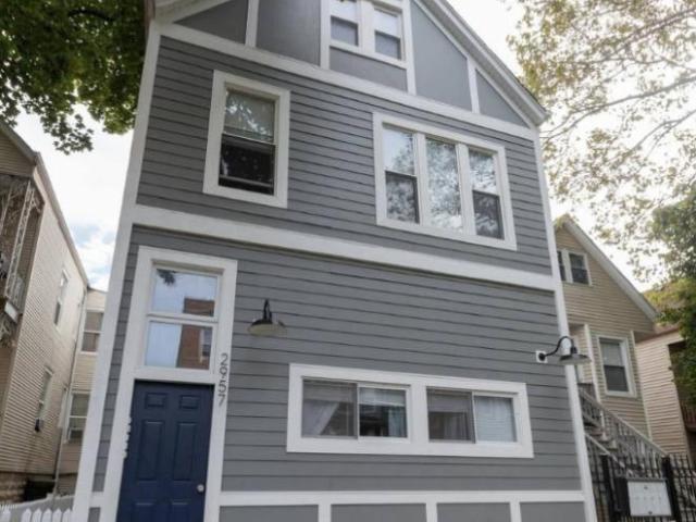 1 Br, 1 bath, Condo 2957 North Avers Avenue
