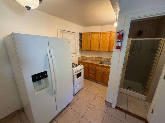 1 Br, 1 bath, Condo 2975 Sacramento Ave
