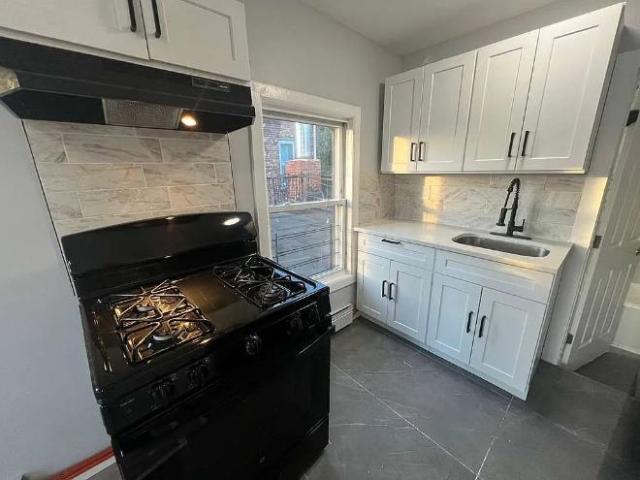 1 Br, 1 bath, Condo 297 Van Houten St