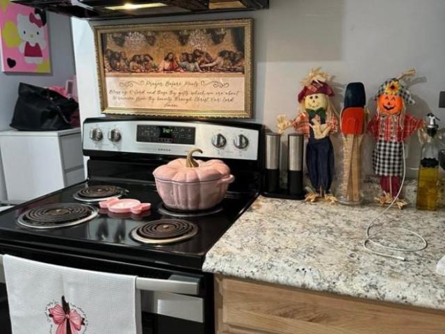 1 Br, 1 bath, Condo 33 Essex Ct