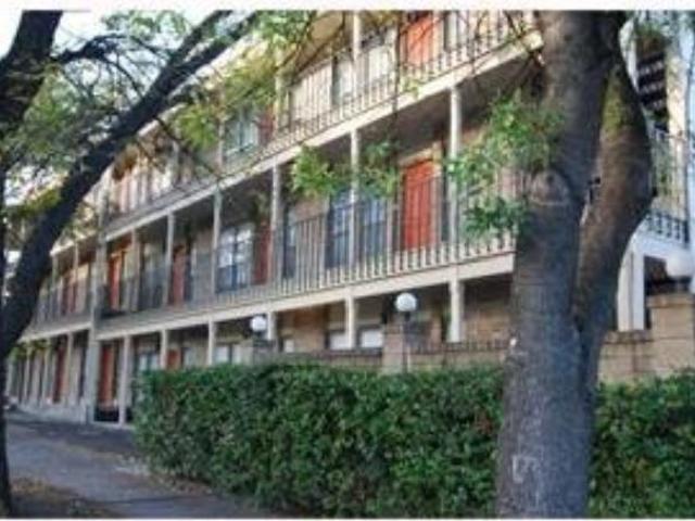 1 Br, 1 bath, Condo 3000 Guadalupe