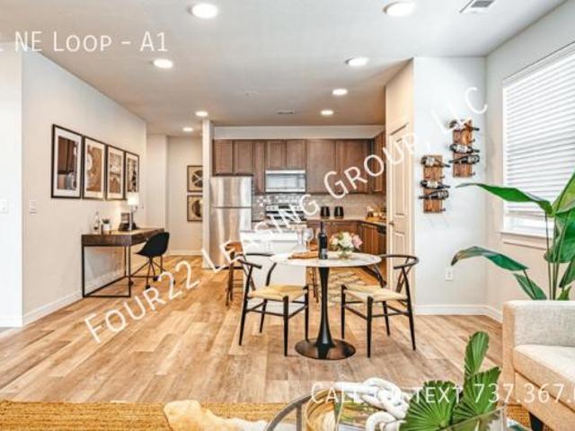 1 Br, 1 bath, Condo 3001 Ne Loop