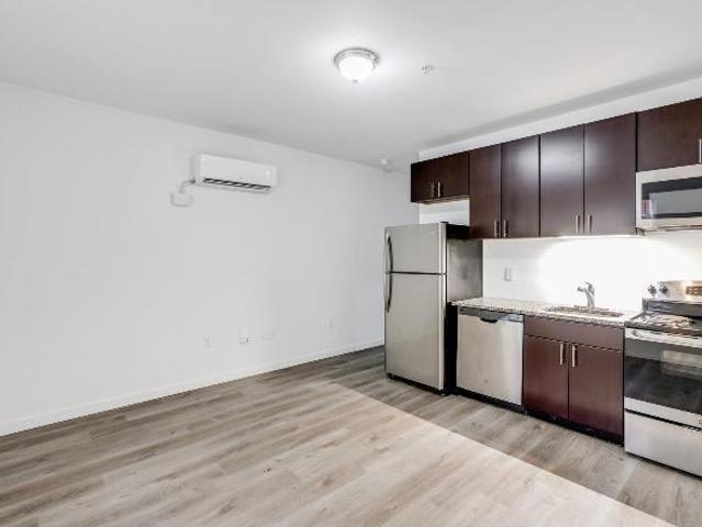 1 Br, 1 bath, Condo 3003 W Glenwood Ave