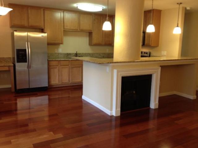 1 Br, 1 bath, Condo 300 Glenwood Circle